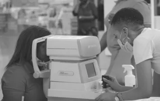 optometry salary canada